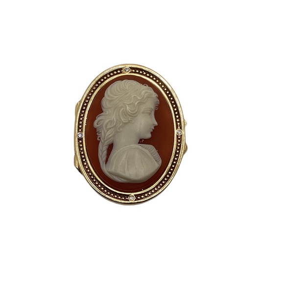Estee Lauder | Accessories | Vintage Estee Lauder Cameo Compact | Poshmark